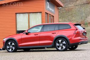 Sarkans Volvo V60 2019 Tukums, ar dzinēja tilpumu 2.00 L un nobraukumu 170 tūkst. km par 100 €, foto 6 vietnē AUTOMOTO.COM.LV