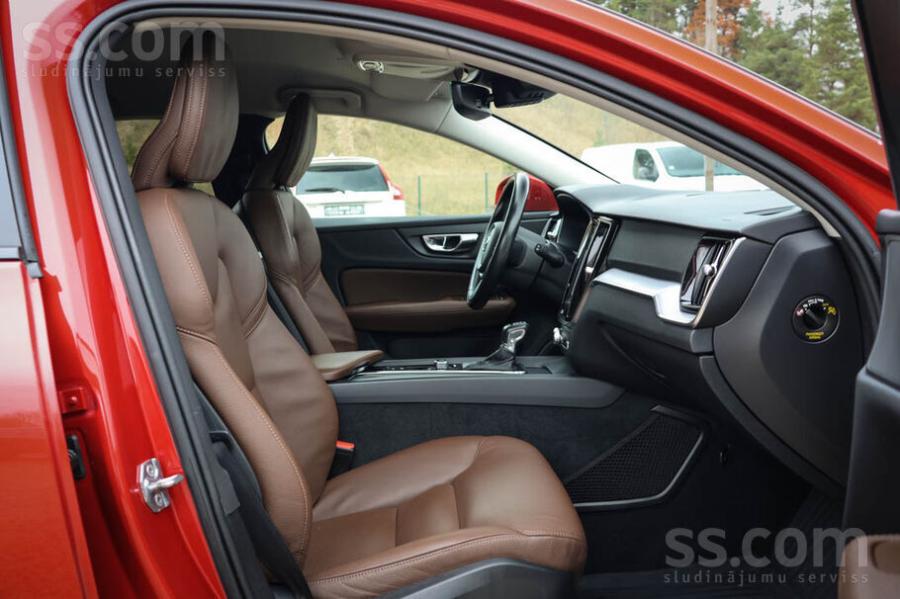 Sarkans Volvo V60 2019 Tukums, ar dzinēja tilpumu 2.00 L un nobraukumu 170 tūkst. km par 100 €, foto 9 vietnē AUTOMOTO.COM.LV