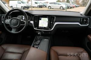 Sarkans Volvo V60 2019 Tukums, ar dzinēja tilpumu 2.00 L un nobraukumu 170 tūkst. km par 100 €, foto 11 vietnē AUTOMOTO.COM.LV