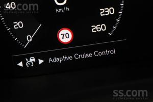 Sarkans Volvo V60 2019 Tukums, ar dzinēja tilpumu 2.00 L un nobraukumu 170 tūkst. km par 100 €, foto 13 vietnē AUTOMOTO.COM.LV