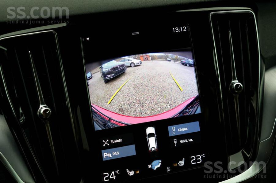 Sarkans Volvo V60 2019 Tukums, ar dzinēja tilpumu 2.00 L un nobraukumu 170 tūkst. km par 100 €, foto 15 vietnē AUTOMOTO.COM.LV