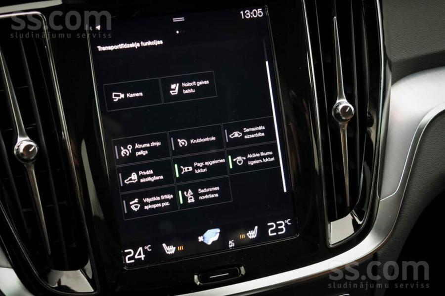 Sarkans Volvo V60 2019 Tukums, ar dzinēja tilpumu 2.00 L un nobraukumu 170 tūkst. km par 100 €, foto 21 vietnē AUTOMOTO.COM.LV