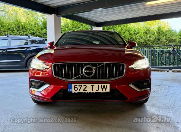 Red Volvo V60 2019 in Tallinn, with an engine capacity of 2.00 L and mileage of 75 thousand km for 24500 €, photo 3 on AUTOMOTO.COM.LV