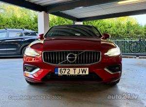 Красный Вольво B60 2019 в Таллин, объемом двигателя 2.00 л и пробегом 75 тыс. км за 24500 €, фото 3 на AUTOMOTO.COM.LV