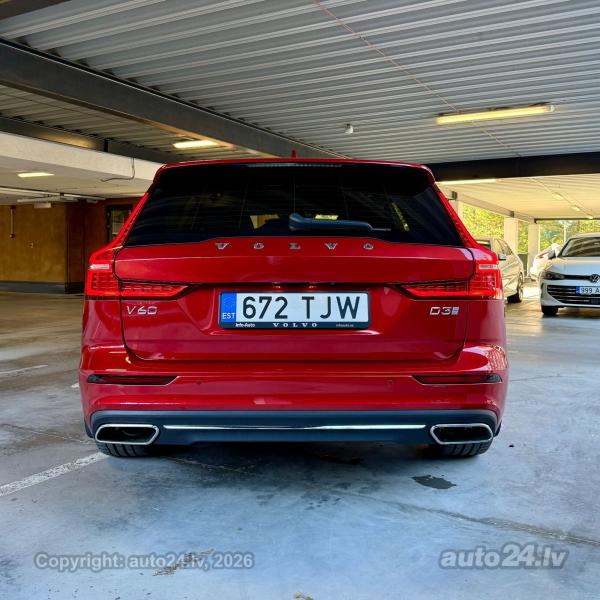 Red Volvo V60 2019 in Tallinn, with an engine capacity of 2.00 L and mileage of 75 thousand km for 24500 €, photo 5 on AUTOMOTO.COM.LV