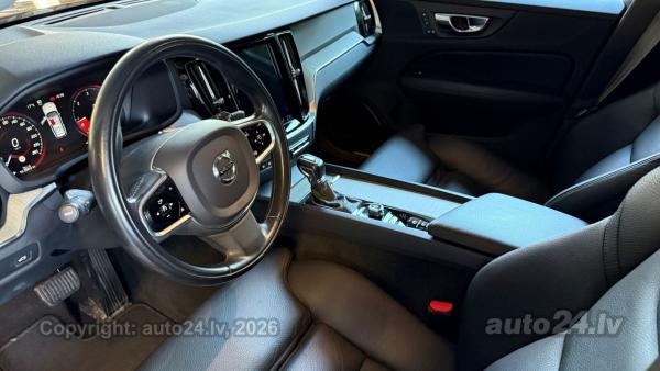 Red Volvo V60 2019 in Tallinn, with an engine capacity of 2.00 L and mileage of 75 thousand km for 24500 €, photo 9 on AUTOMOTO.COM.LV