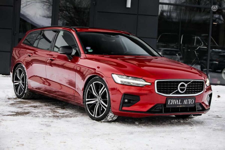Red Volvo V60 2020 in Siauliai, with an engine capacity of 1.97 L and mileage of 245 thousand km for 18500 €, photo 1 on AUTOMOTO.COM.LV