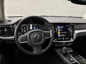 Red Volvo V60 2021 in Jelgava, with an engine capacity of 2.00 L and mileage of 210 thousand km for 19500 €, photo 9 on AUTOMOTO.COM.LV