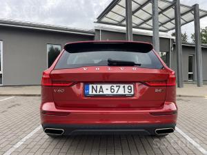 Sarkans Volvo V60 2021 Jūrmala, ar dzinēja tilpumu 2.00 L un nobraukumu 109 tūkst. km par 30490 €, foto 7 vietnē AUTOMOTO.COM.LV