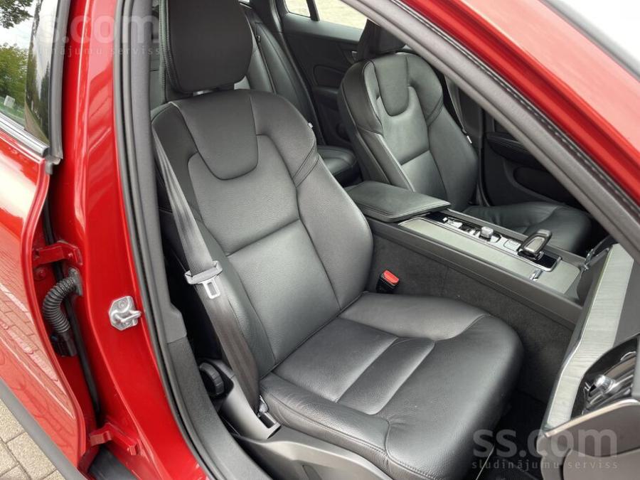 Sarkans Volvo V60 2021 Jūrmala, ar dzinēja tilpumu 2.00 L un nobraukumu 109 tūkst. km par 30490 €, foto 17 vietnē AUTOMOTO.COM.LV