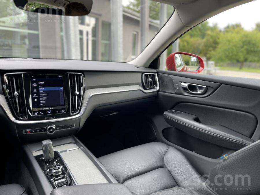 Sarkans Volvo V60 2021 Jūrmala, ar dzinēja tilpumu 2.00 L un nobraukumu 109 tūkst. km par 30490 €, foto 21 vietnē AUTOMOTO.COM.LV