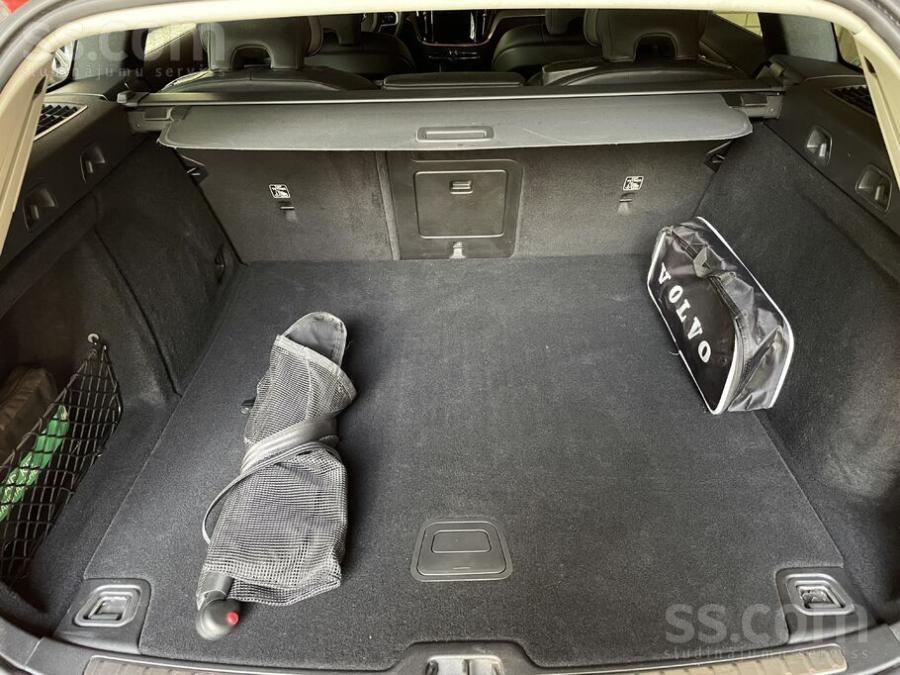 Sarkans Volvo V60 2021 Jūrmala, ar dzinēja tilpumu 2.00 L un nobraukumu 109 tūkst. km par 30490 €, foto 31 vietnē AUTOMOTO.COM.LV