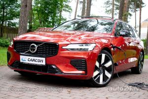Sarkans Volvo V60 2022 Tallina, ar dzinēja tilpumu 2.00 L un nobraukumu 107 tūkst. km par 36990 €, foto  vietnē AUTOMOTO.COM.LV
