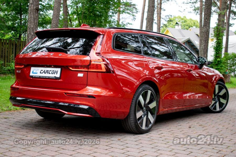 Sarkans Volvo V60 2022 Tallina, ar dzinēja tilpumu 2.00 L un nobraukumu 107 tūkst. km par 36990 €, foto 3 vietnē AUTOMOTO.COM.LV