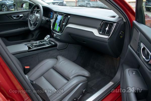 Sarkans Volvo V60 2022 Tallina, ar dzinēja tilpumu 2.00 L un nobraukumu 107 tūkst. km par 36990 €, foto 9 vietnē AUTOMOTO.COM.LV