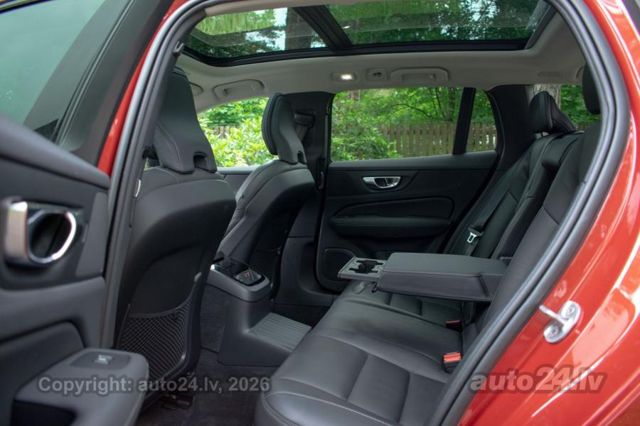 Sarkans Volvo V60 2022 Tallina, ar dzinēja tilpumu 2.00 L un nobraukumu 107 tūkst. km par 36990 €, foto 13 vietnē AUTOMOTO.COM.LV