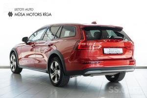 Sarkans Volvo V60 2022 Rīga, ar dzinēja tilpumu 2.00 L un nobraukumu 48 tūkst. km par 28900 €, foto 11 vietnē AUTOMOTO.COM.LV