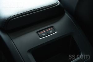 Sarkans Volvo V60 2022 Rīga, ar dzinēja tilpumu 2.00 L un nobraukumu 48 tūkst. km par 28900 €, foto 18 vietnē AUTOMOTO.COM.LV