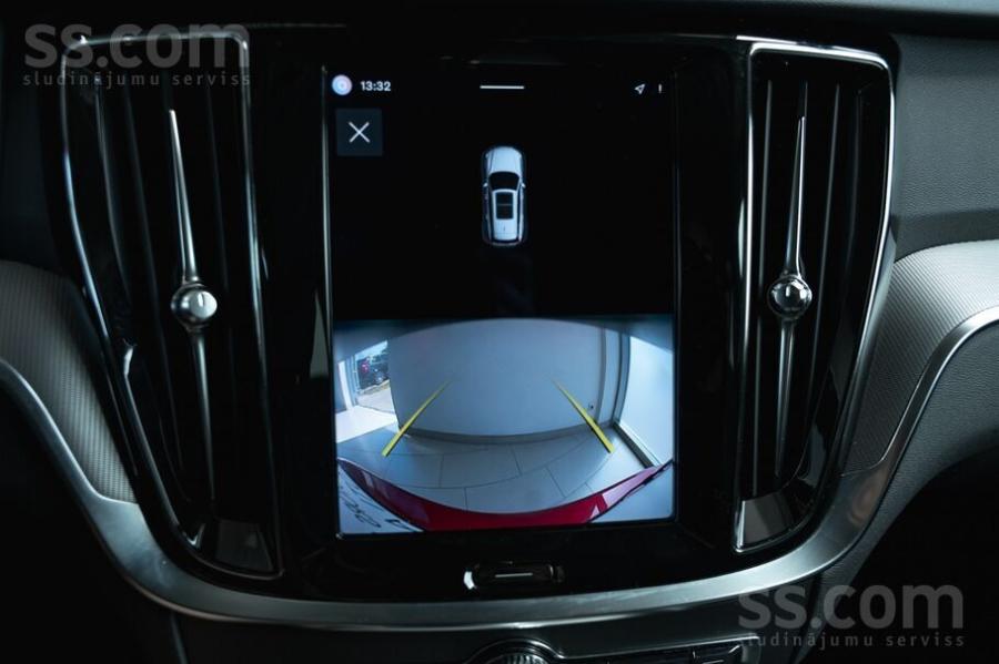 Sarkans Volvo V60 2022 Rīga, ar dzinēja tilpumu 2.00 L un nobraukumu 48 tūkst. km par 28900 €, foto 19 vietnē AUTOMOTO.COM.LV