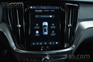 Sarkans Volvo V60 2022 Rīga, ar dzinēja tilpumu 2.00 L un nobraukumu 48 tūkst. km par 28900 €, foto 21 vietnē AUTOMOTO.COM.LV
