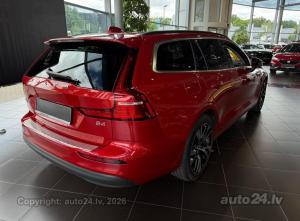 Sarkans Volvo V60 2023 Pērnava, ar dzinēja tilpumu 2.00 L un nobraukumu 105 tūkst. km par 29990 €, foto 4 vietnē AUTOMOTO.COM.LV