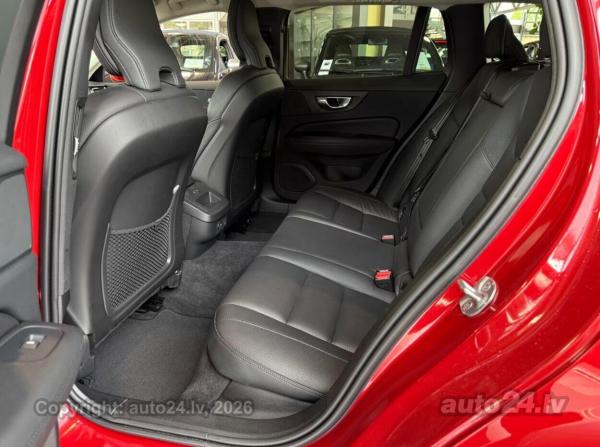 Sarkans Volvo V60 2023 Pērnava, ar dzinēja tilpumu 2.00 L un nobraukumu 105 tūkst. km par 29990 €, foto 8 vietnē AUTOMOTO.COM.LV