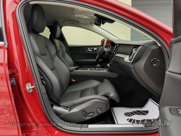 Red Volvo V60 2023 in Parnu, with an engine capacity of 2.00 L and mileage of 105 thousand km for 29990 €, photo 11 on AUTOMOTO.COM.LV