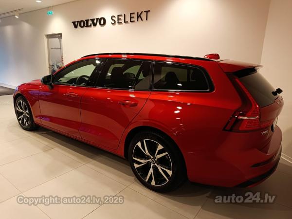 Red Volvo V60 2023 in Tallinn, with an engine capacity of 2.00 L and mileage of 64 thousand km for 35990 €, photo 3 on AUTOMOTO.COM.LV