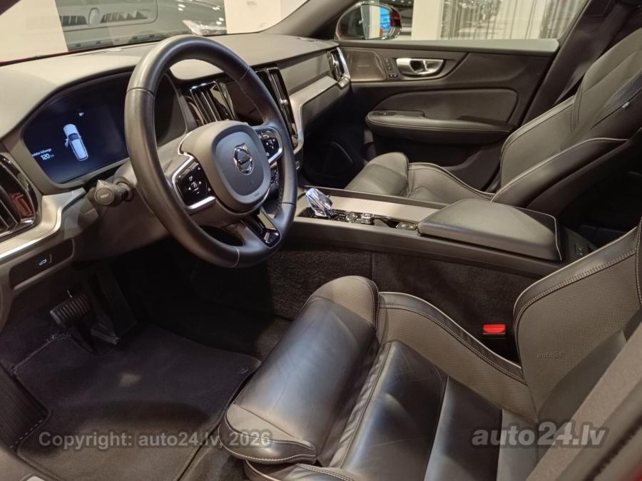 Red Volvo V60 2023 in Tallinn, with an engine capacity of 2.00 L and mileage of 64 thousand km for 35990 €, photo 8 on AUTOMOTO.COM.LV