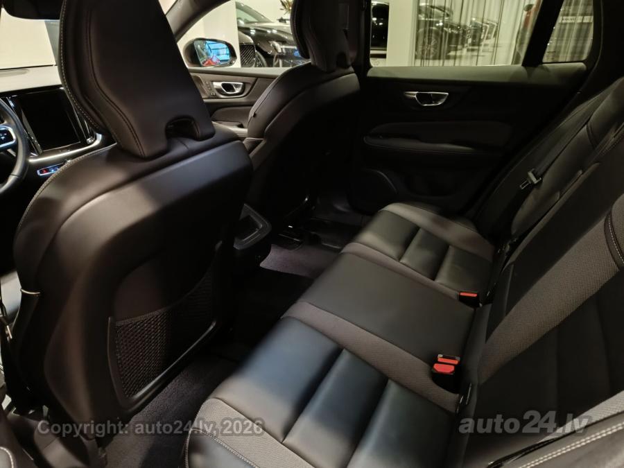 Red Volvo V60 2023 in Tallinn, with an engine capacity of 2.00 L and mileage of 64 thousand km for 35990 €, photo 9 on AUTOMOTO.COM.LV