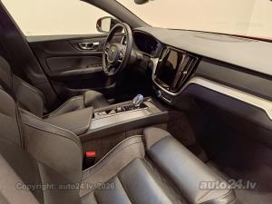 Red Volvo V60 2023 in Tallinn, with an engine capacity of 2.00 L and mileage of 64 thousand km for 35990 €, photo 10 on AUTOMOTO.COM.LV