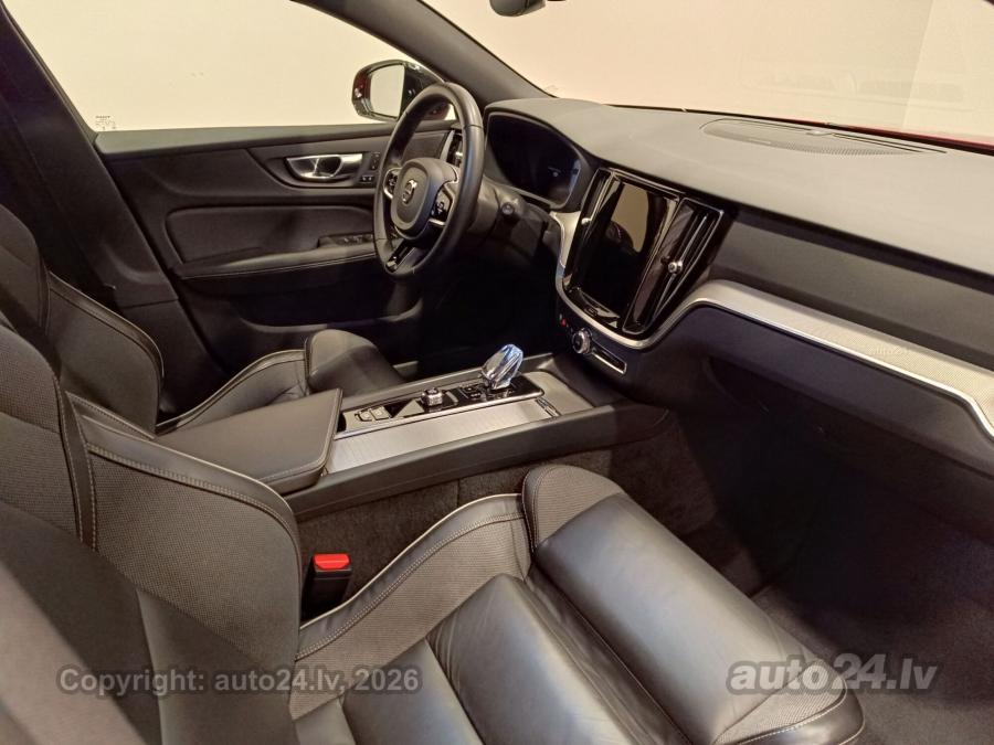 Red Volvo V60 2023 in Tallinn, with an engine capacity of 2.00 L and mileage of 64 thousand km for 35990 €, photo 10 on AUTOMOTO.COM.LV