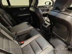 Red Volvo V60 2023 in Tallinn, with an engine capacity of 2.00 L and mileage of 64 thousand km for 35990 €, photo 11 on AUTOMOTO.COM.LV