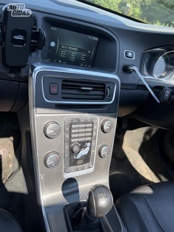 Volvo V60 2014 Kauņa, ar dzinēja tilpumu 2.00 L un nobraukumu 191 tūkst. km par 2950 €, foto 7 vietnē AUTOMOTO.COM.LV