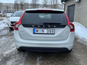 Volvo V60 2010 in Siauliai, with an engine capacity of 2.00 L and mileage of 325 thousand km for 5000 €, photo 5 on AUTOMOTO.COM.LV