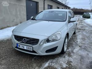 Volvo V60 2010 in Siauliai, with an engine capacity of 2.00 L and mileage of 325 thousand km for 5000 €, photo 9 on AUTOMOTO.COM.LV