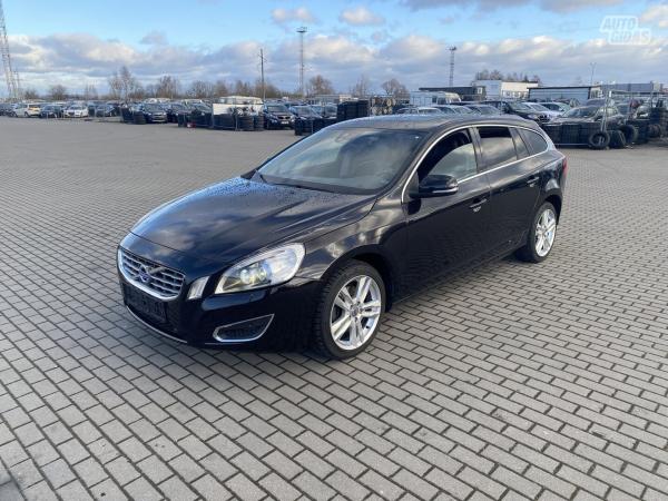 Volvo V60 2011 Marijampole, ar dzinēja tilpumu 1.60 L un nobraukumu 146 tūkst. km par 5550 €, foto 1 vietnē AUTOMOTO.COM.LV