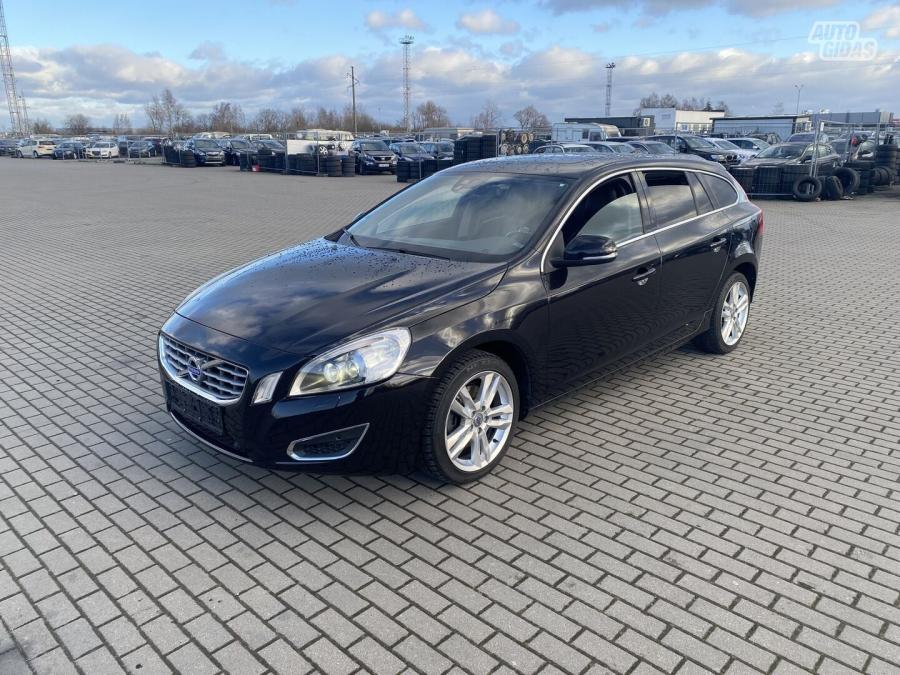 Volvo V60 2011 Marijampole, ar dzinēja tilpumu 1.60 L un nobraukumu 146 tūkst. km par 5550 €, foto 1 vietnē AUTOMOTO.COM.LV