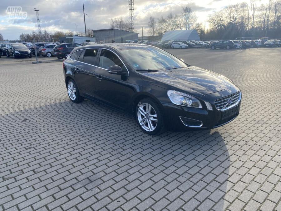 Volvo V60 2011 Marijampole, ar dzinēja tilpumu 1.60 L un nobraukumu 146 tūkst. km par 5550 €, foto 3 vietnē AUTOMOTO.COM.LV