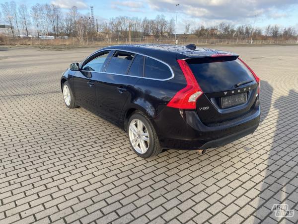 Volvo V60 2011 Marijampole, ar dzinēja tilpumu 1.60 L un nobraukumu 146 tūkst. km par 5550 €, foto 7 vietnē AUTOMOTO.COM.LV
