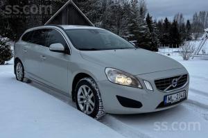 Volvo V60 2011 Madona, ar dzinēja tilpumu 2.00 L un nobraukumu 360 tūkst. km par 5750 €, foto 11 vietnē AUTOMOTO.COM.LV
