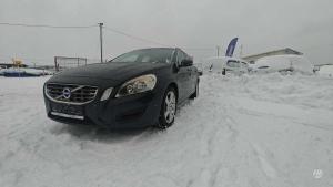 Volvo V60 2011 in Vilnius, with an engine capacity of 2.00 L and mileage of 230 thousand km for 5700 €, photo 4 on AUTOMOTO.COM.LV