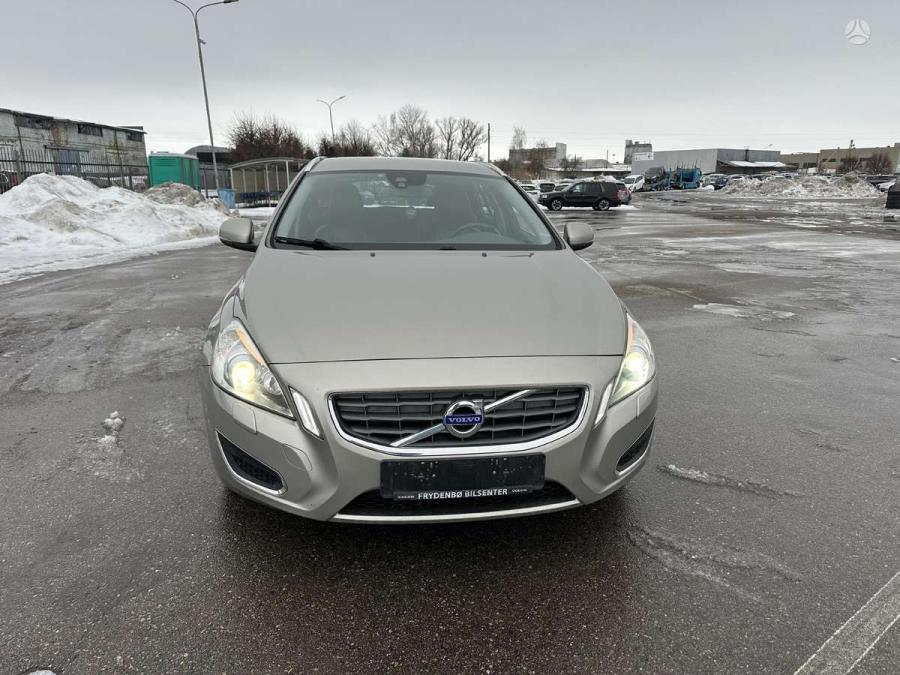 Volvo V60 2011 Marijampole, ar dzinēja tilpumu 1.56 L un nobraukumu 196 tūkst. km par 4750 €, foto 2 vietnē AUTOMOTO.COM.LV