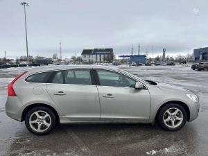 Volvo V60 2011 Marijampole, ar dzinēja tilpumu 1.56 L un nobraukumu 196 tūkst. km par 4750 €, foto 3 vietnē AUTOMOTO.COM.LV