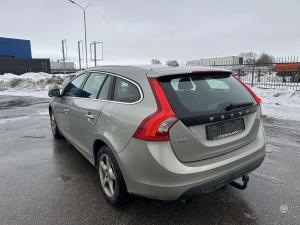 Volvo V60 2011 Marijampole, ar dzinēja tilpumu 1.56 L un nobraukumu 196 tūkst. km par 4750 €, foto 6 vietnē AUTOMOTO.COM.LV