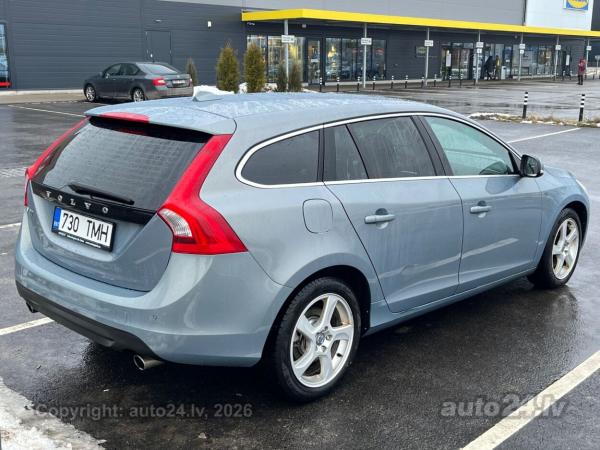 Volvo V60 2011 Tartu, ar dzinēja tilpumu 2.40 L un nobraukumu 313 tūkst. km par 6200 €, foto 3 vietnē AUTOMOTO.COM.LV