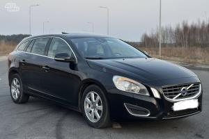 Volvo V60 2011 in Vilnius, with an engine capacity of 2.40 L and mileage of 362 thousand km for 5000 €, photo  on AUTOMOTO.COM.LV