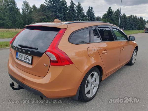 Volvo V60 2011 Tallina, ar dzinēja tilpumu 1.60 L un nobraukumu 190 tūkst. km par 9800 €, foto 4 vietnē AUTOMOTO.COM.LV