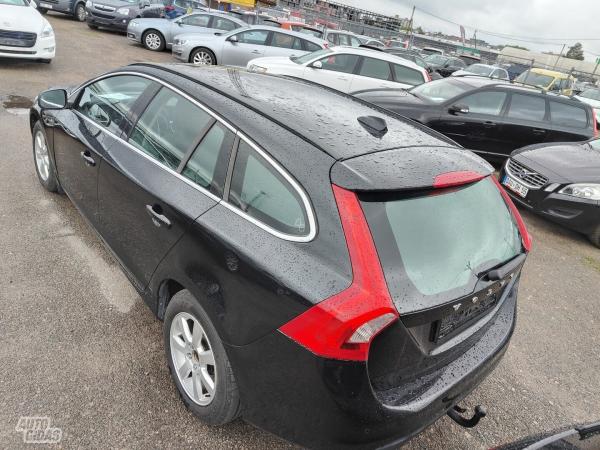Volvo V60 2011 Kauņa, ar dzinēja tilpumu 1.60 L un nobraukumu 247 tūkst. km par 4750 €, foto 3 vietnē AUTOMOTO.COM.LV