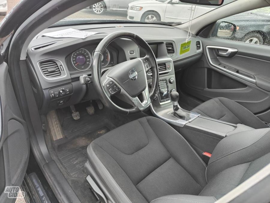 Вольво B60 2011 в Каунас, объемом двигателя 1.60 л и пробегом 247 тыс. км за 4750 €, фото 6 на AUTOMOTO.COM.LV